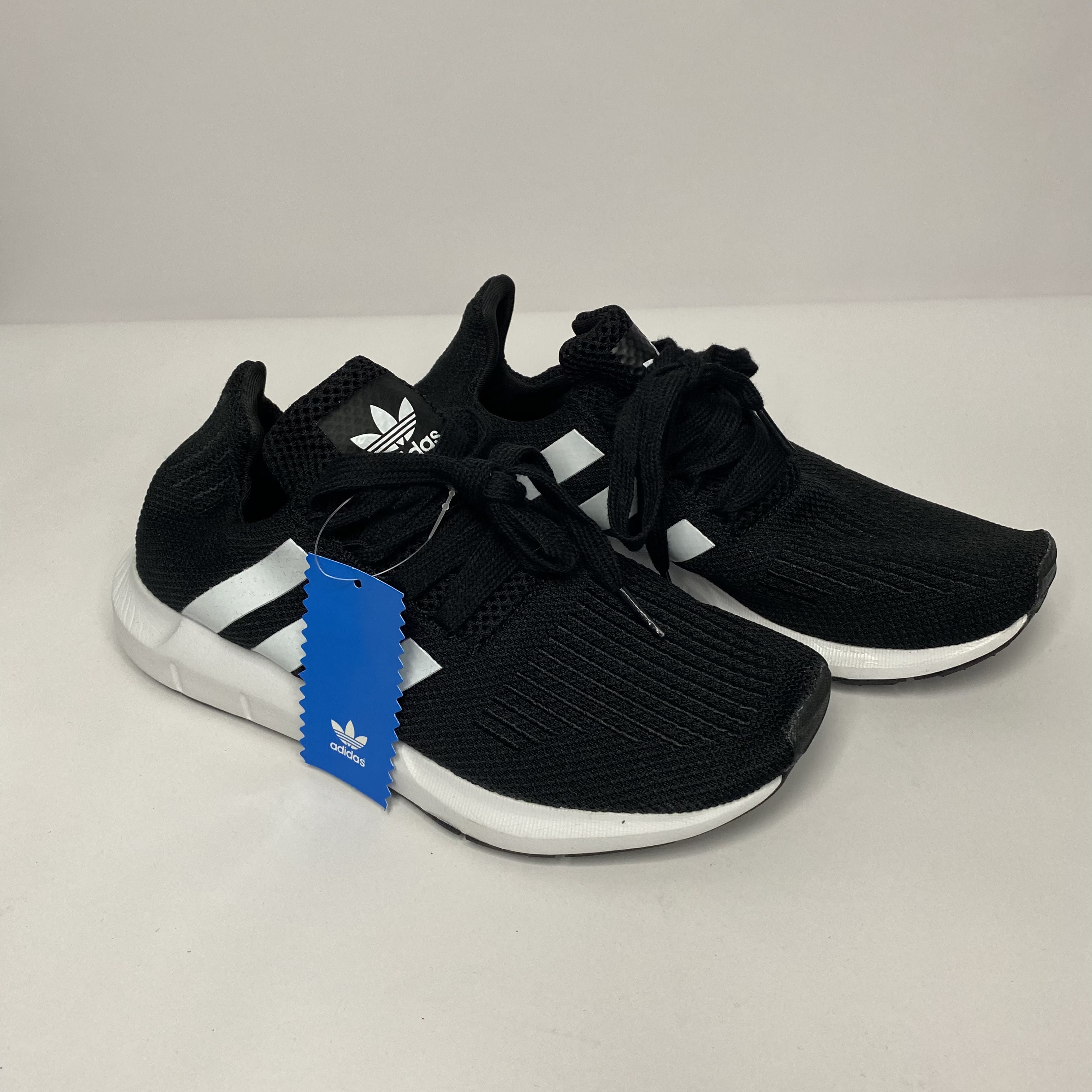 TENIS ADIDAS - Plaza Comercial El Centro